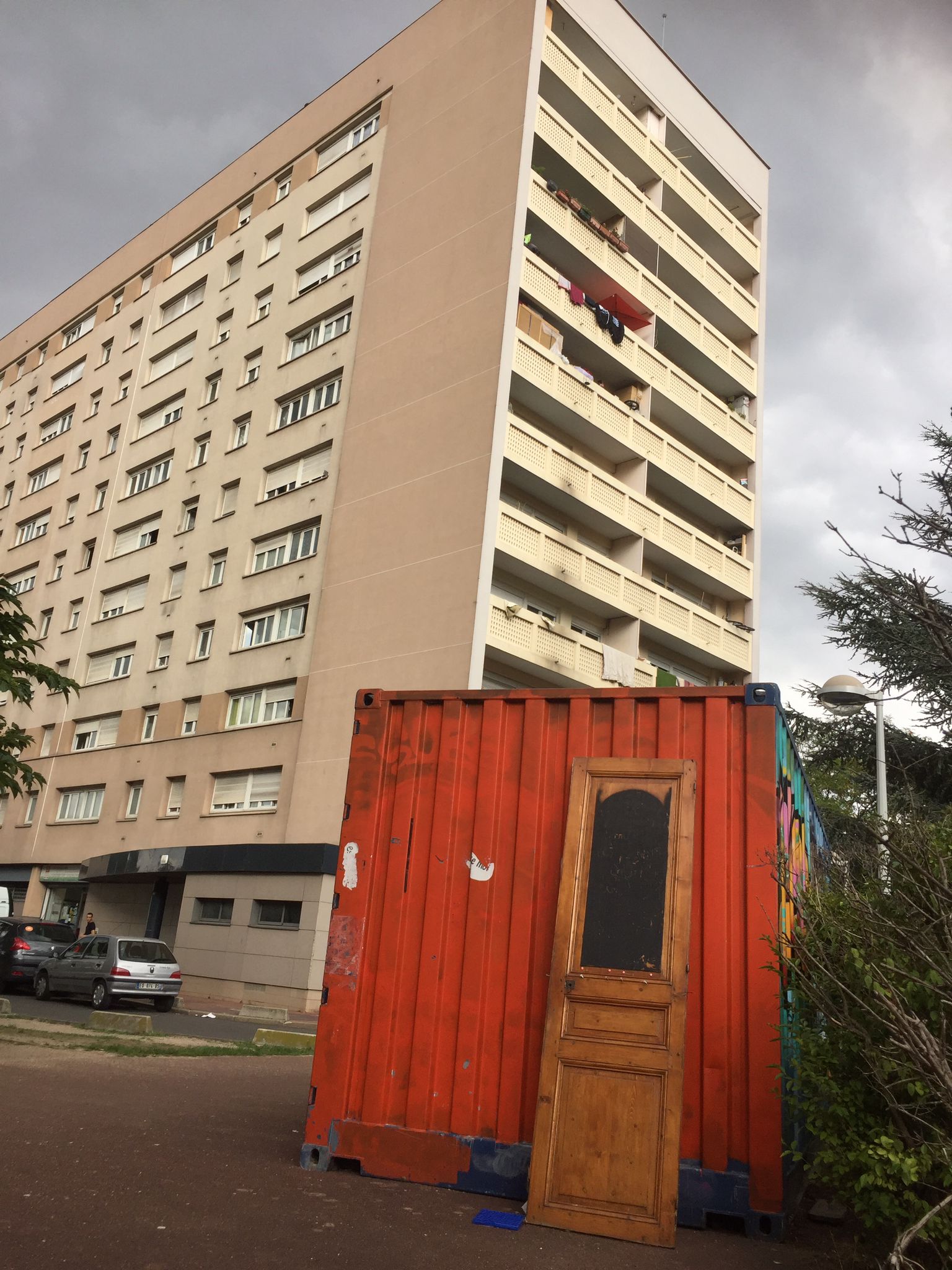 Le Dernier été de La Cité Rose de Nanterre avec Teatro Container ...
